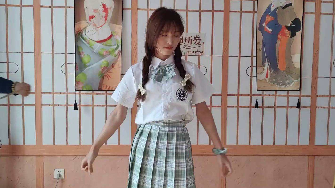 一绳所爱绳艺紧缚新作之大学生妍妍日式海老缚和日式驷马！在线看！_绳艺台